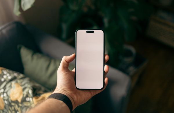 What Country Phone Number Starts with 44?